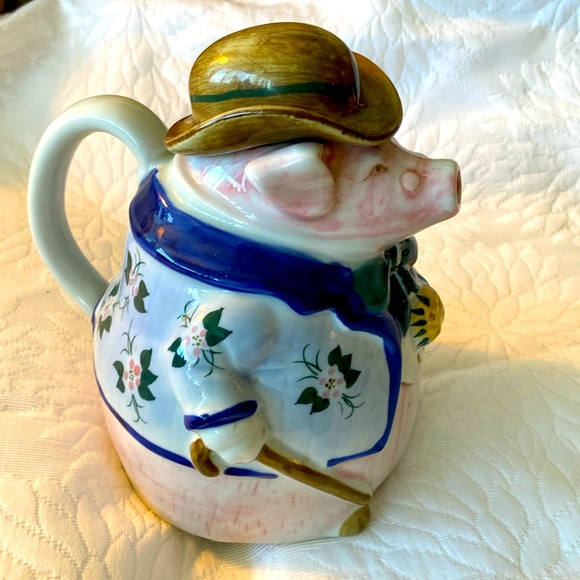 Kitchen | Pig Pitcher With A Top Hat | Poshmark